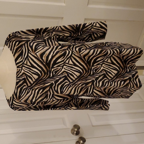 Kim Rogers | Tops | Kim Rogers Abstract Print Top | Poshmark